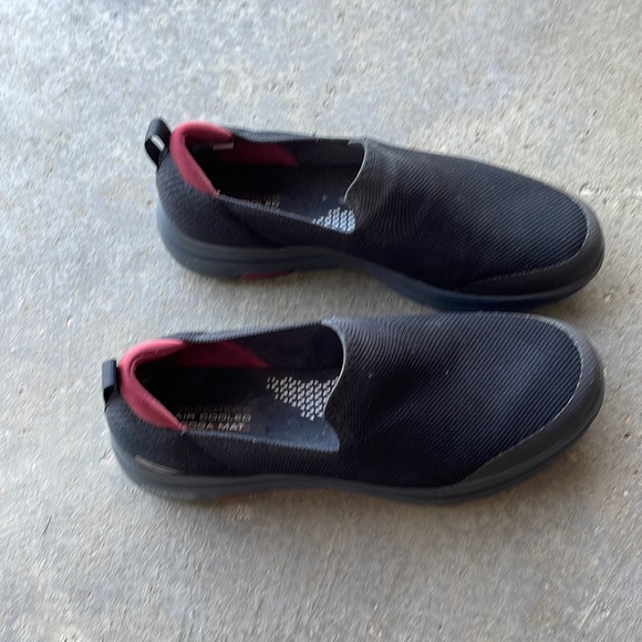 Skechers | Shoes | Sketcher Gogo Mat | Poshmark